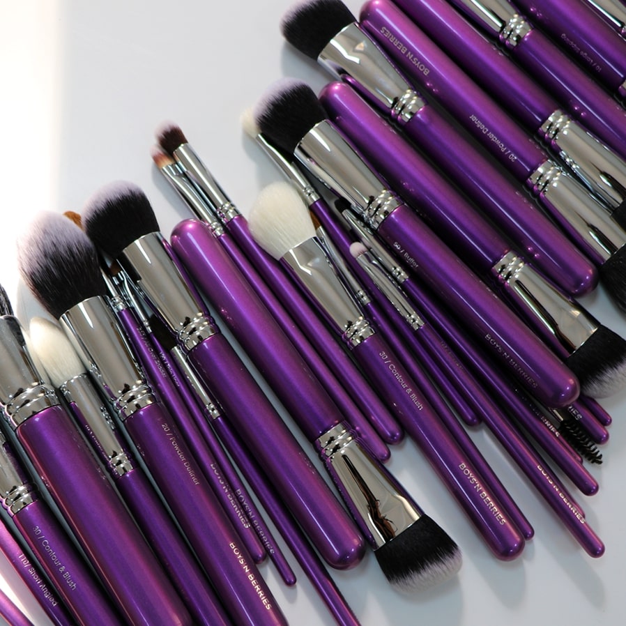 Cum să menții pensulele de machiaj în stare impecabilă: Sfaturi și ...